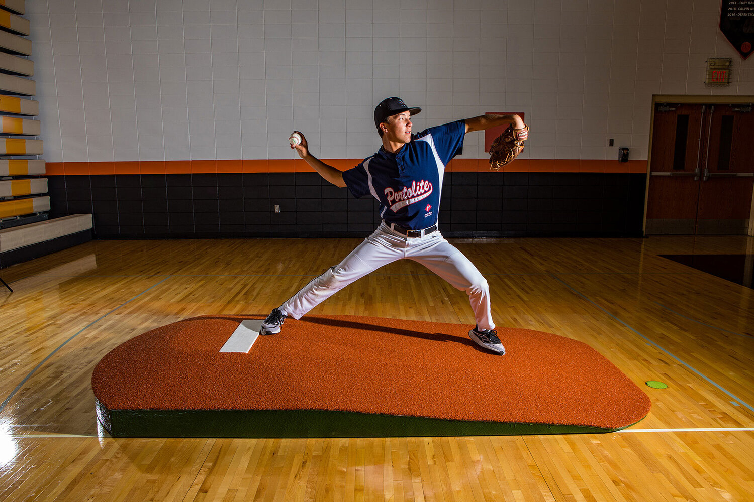 Large One-Piece Portable Pitching Mound for Baseball Training | Green ...